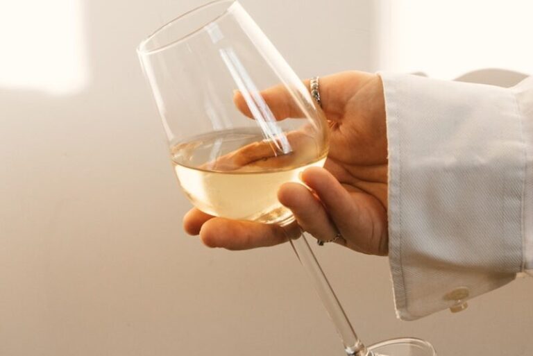 Opened Wine Shelf Life: How Long It Lasts - Purdy’s Discount Wine & Liquor